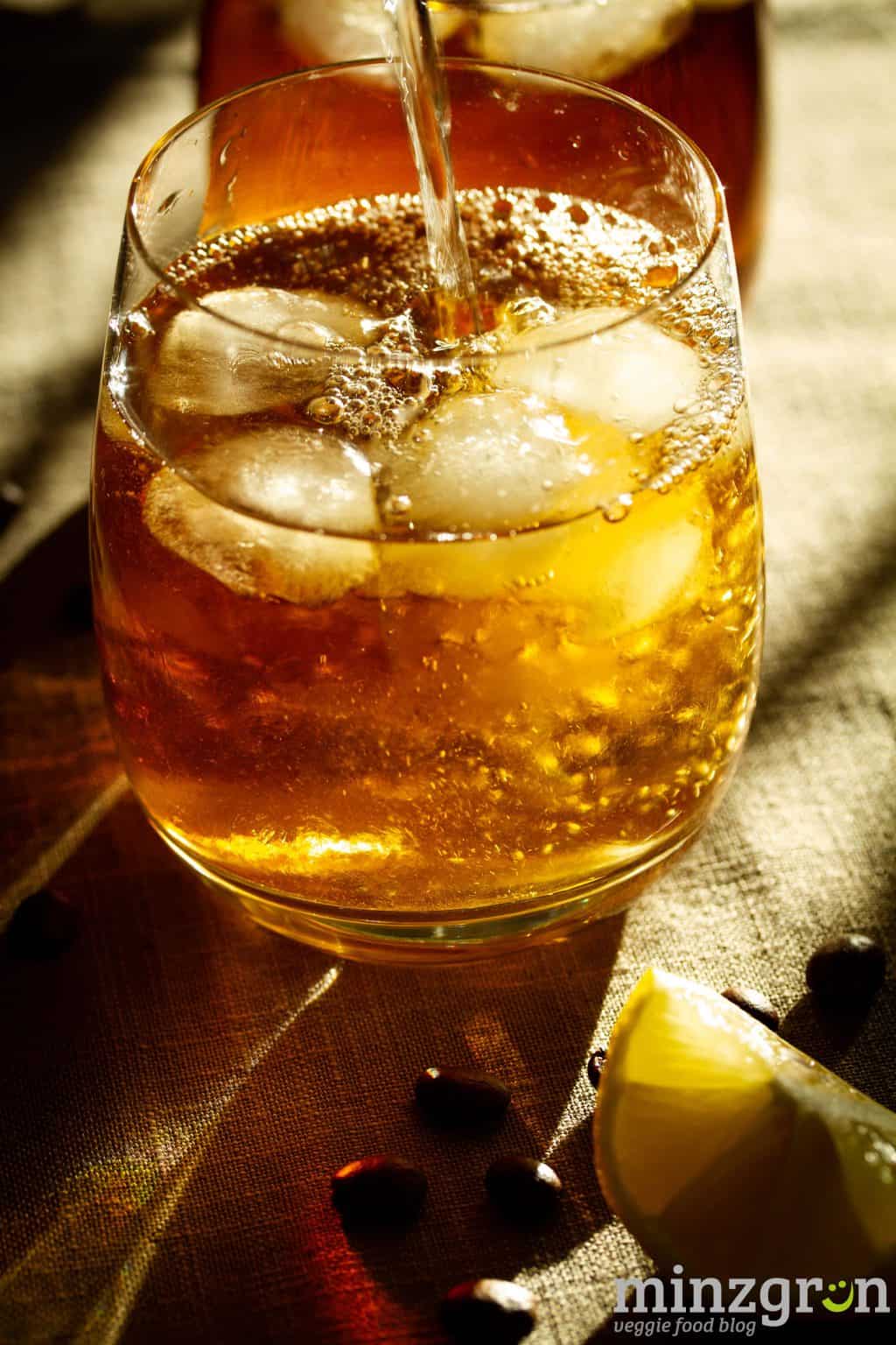 Gin Tonic Coffee - Cold Brewed Coffee mit (und ohne) Schuss - minzgrün